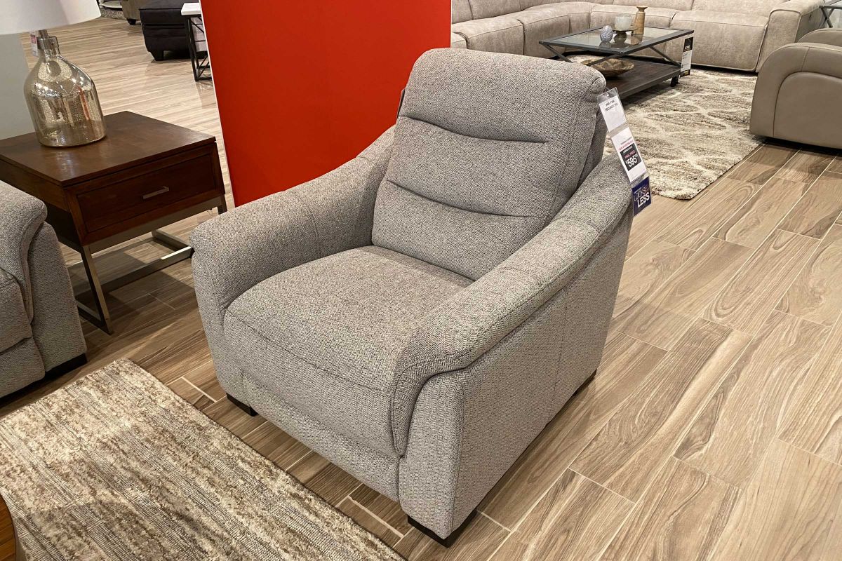 Cheers Tan Leather Dual Power Recliner at Gardner-White