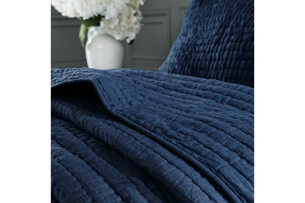 Serene Cotton Hand Quilted Blue Full/Queen Coverlet Set