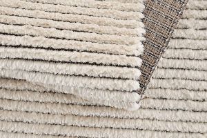 Amanda Black & Ivory 5'x7' Modern Area Rug at Gardner-White