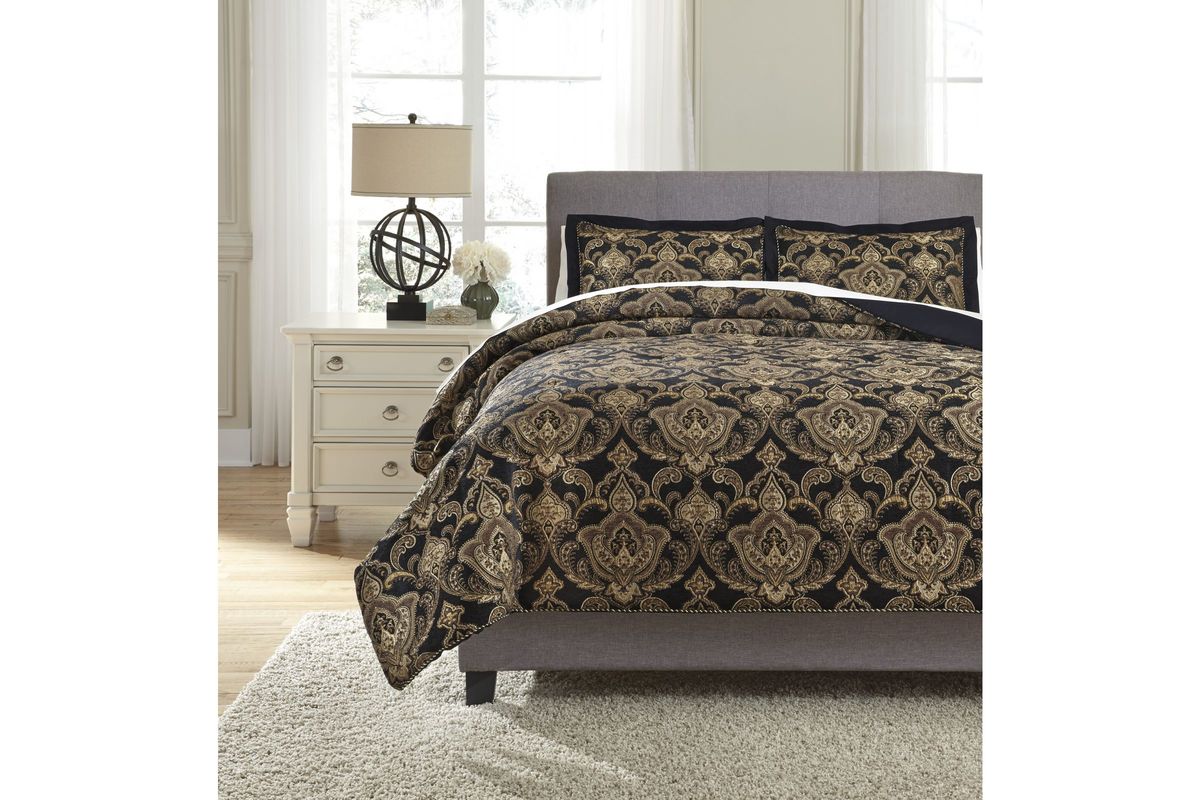 Amberlin Queen Comforter Set by Ashley at Gardner-White